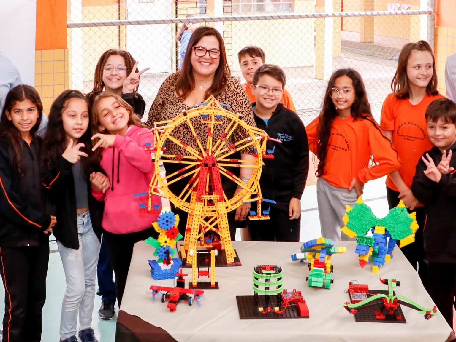 Pinhais lança programa de robótica na rede municipal - Jornal O Regional